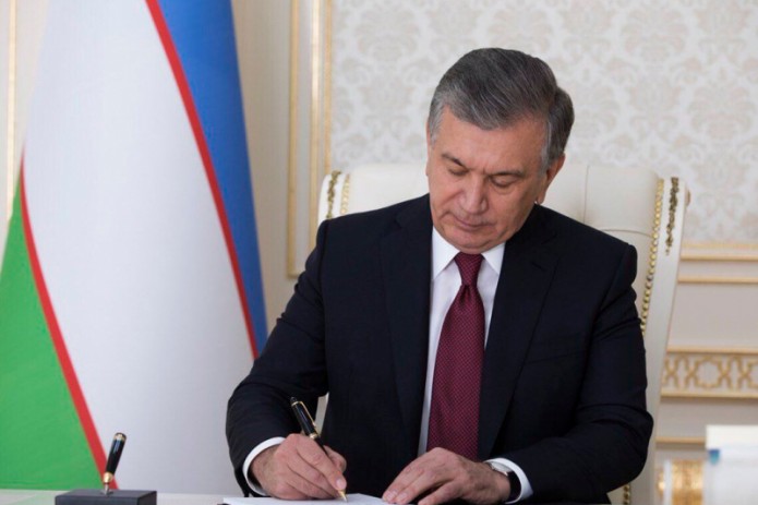 Prezident Sergelidagi 300-maktab direktorini “O‘zbekiston xalq o ...