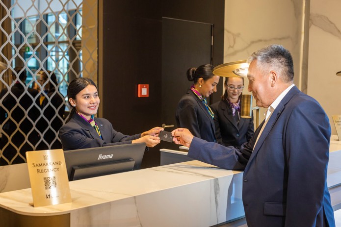 Katta jamoa davrasida - korporativ xodimlarni o'qitish dasturlari O ...