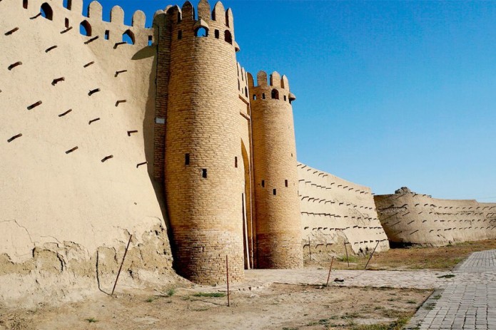 2022 yilda restavratsiya qilinadigan obidalar — qalʼa, madrasa va ...