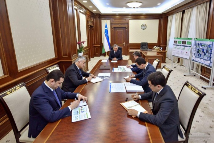 Prezident Shavkat Mirziyoyev axborot texnologiyalarini rivojlantirish masalalari bo'yicha yig ...