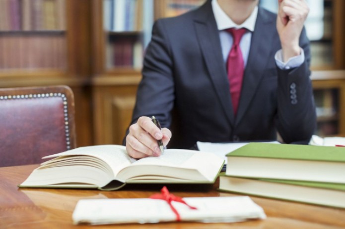 O'zbekistonda advokat bo‘lish uchun 2 yillik ish staji talabi bekor qilindi | UzReport.news
