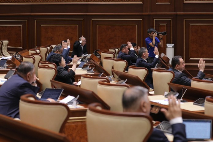 Senatorlar “Pochta aloqasi to‘g‘risida”gi qonunni ma'qulladi | UzReport.news