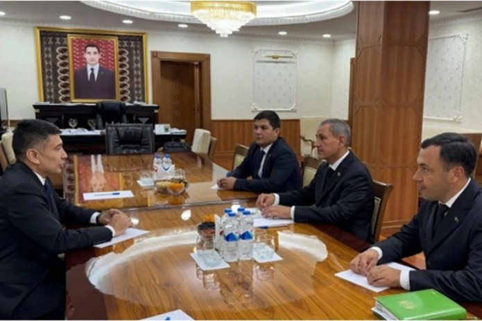 Uzbekistan-Turkmenistan border trade center set to open in 2025 ...