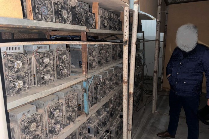 Sirdaryoda davlatga 1 mlrd soʻmdan ziyod zarar keltirgan mayning ...