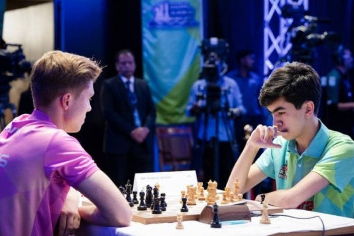 Javohir Sindorov's team wins second place in chess tournament ...