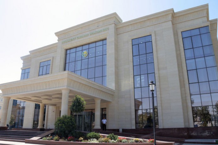 Toshkent shahar hokimligida bo‘lim boshlig‘i pora bilan qo‘lga tushgani rad etildi | UzReport.news