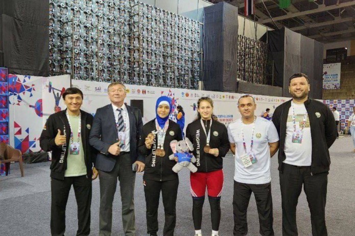 Uzbek Weightlifters Dominate Asian Championship in India | UzReport.news