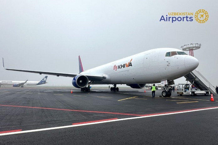 Fly Khiva's Inaugural Flight Lands in Tashkent | UzReport.news