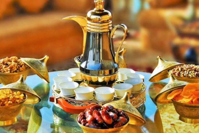 Shifokor jismoniy faoliyat bilan shug'ullanadigan ro‘zadorlarga ...