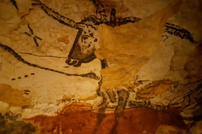 Britaniyalik mebel restavratori 20 000 yillik muzlik davri chizmalari ...